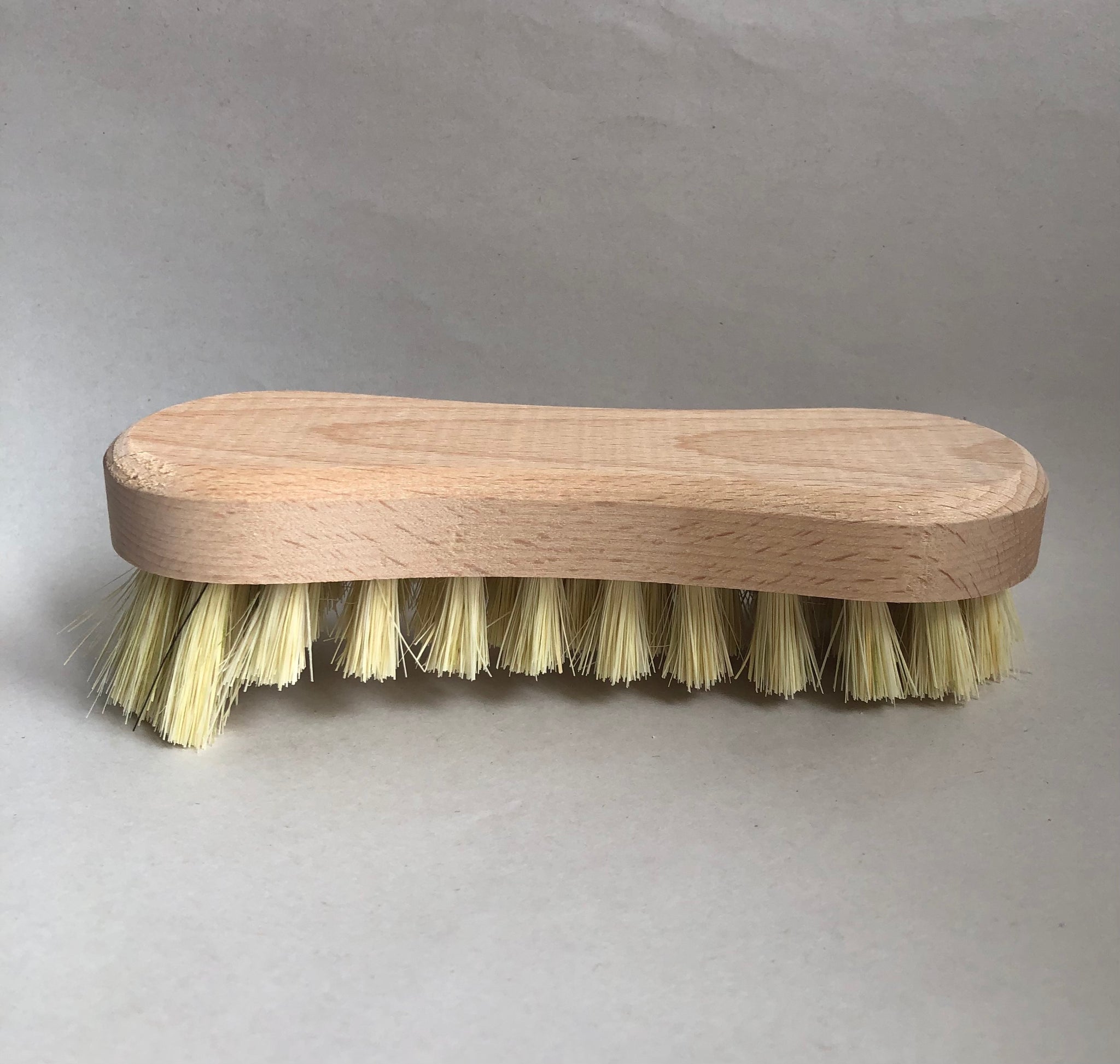 Hand Brush for Bread Baskets & Bannetons – Flour Pantry