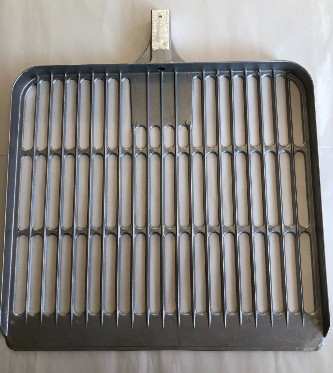 Aluminium peel 62cm x 56cm (actual working area 56W x 52H) with shaft ...